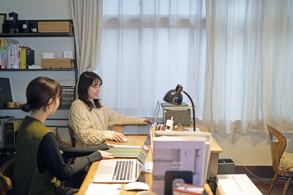 スタッフ＆オフィス紹介 | DEN PLUS EGG / デン・プラスエッグ